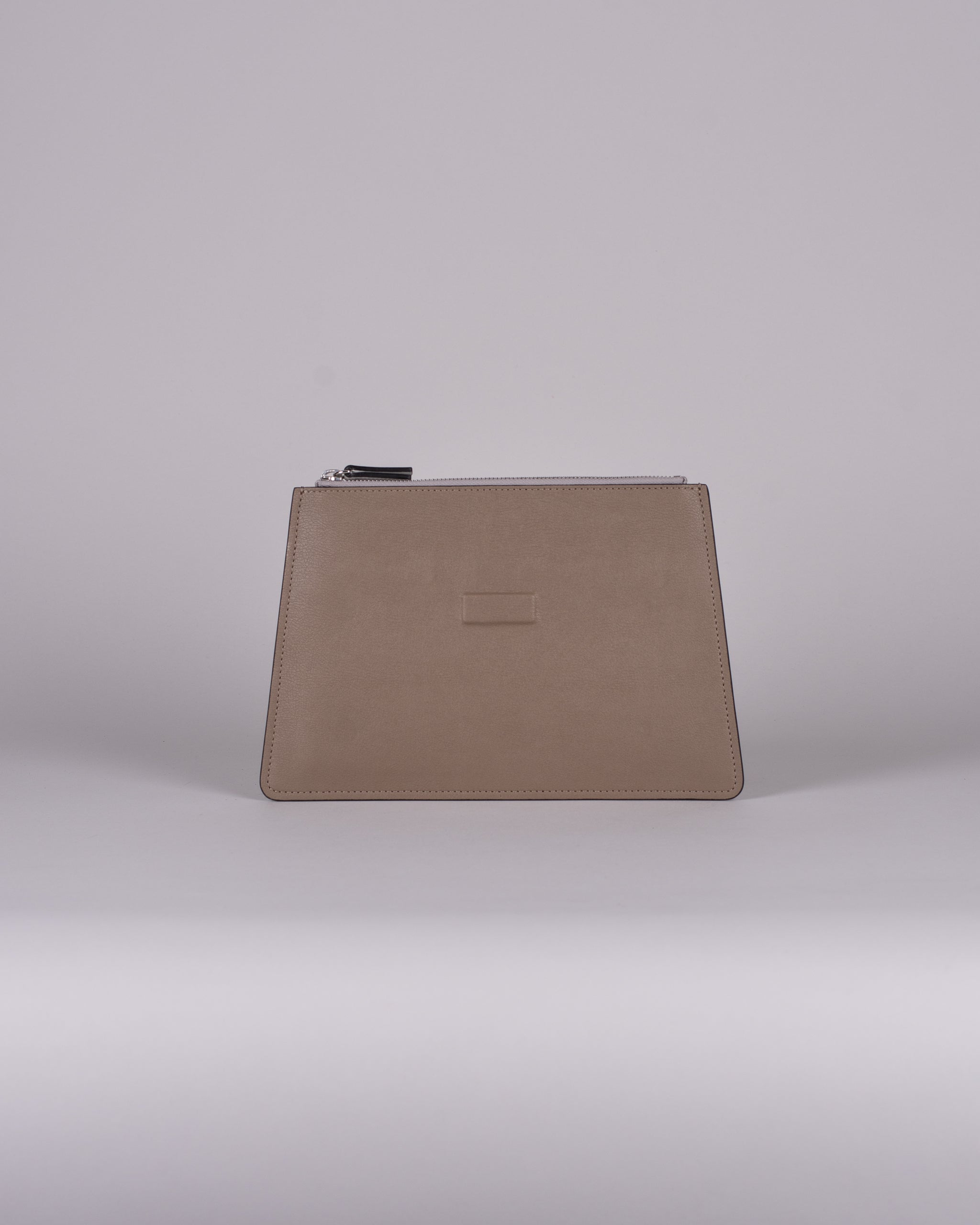 clutches – happy genie